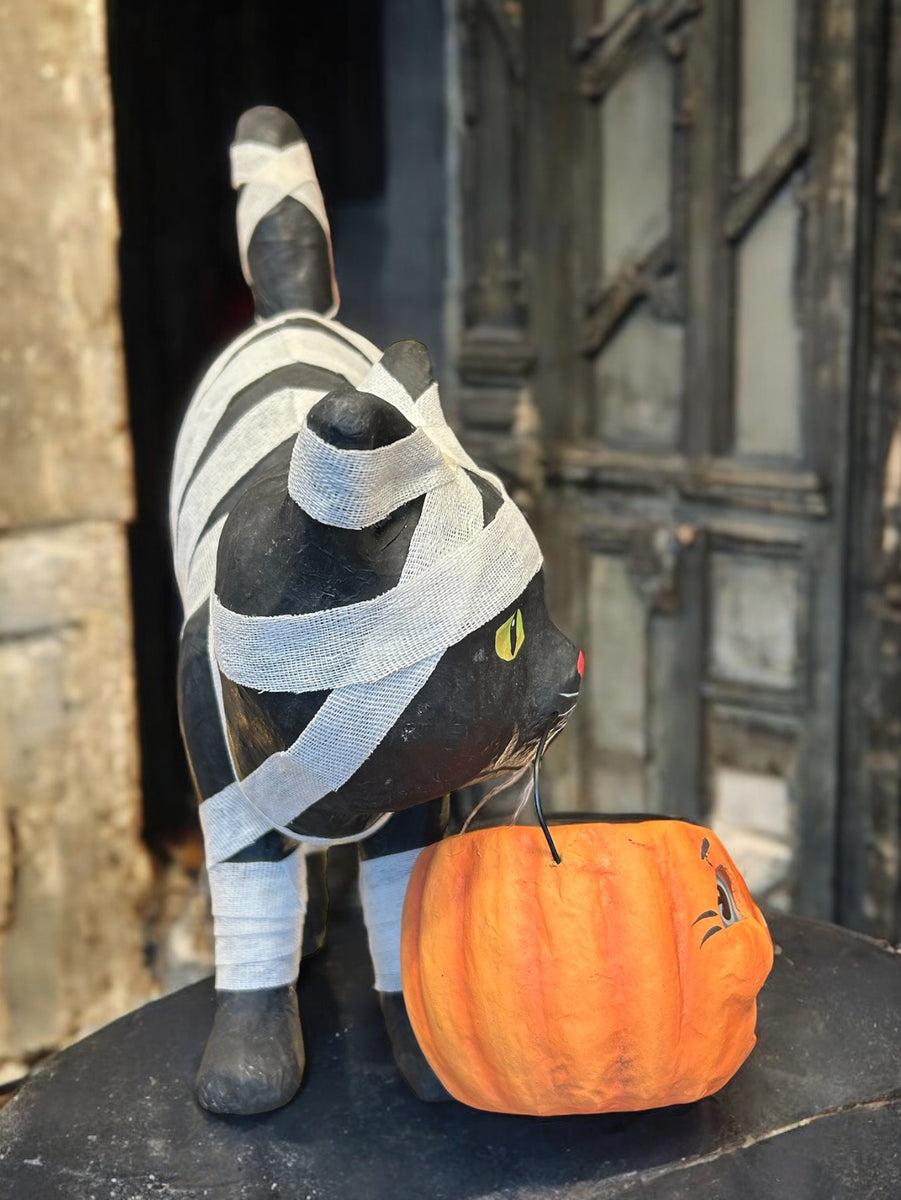 Bethany Lowe Design - Mummy Kitty Paper Mache – Thirteen Vintage